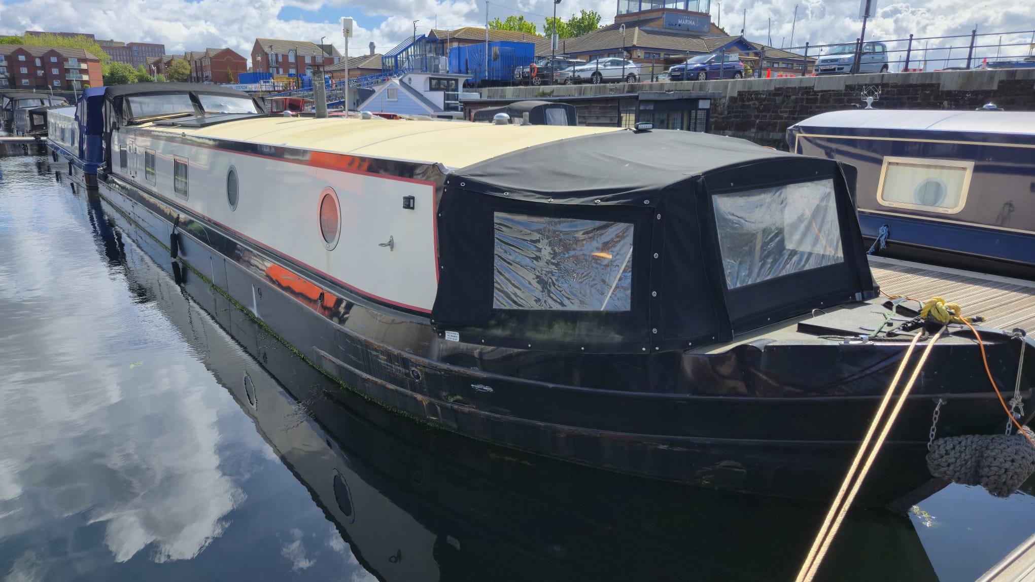 Lutra - 56ft, 12in x 6ft, 1in Narrowboat for sale | Aquavista
